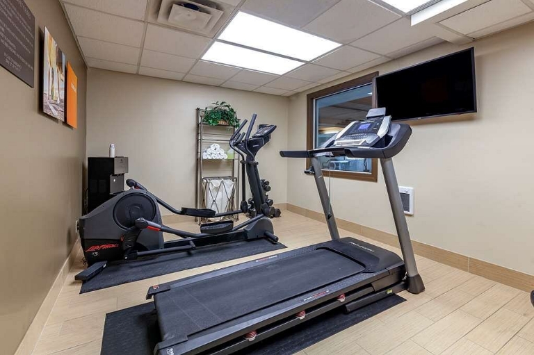 Best Hotels in Geneva, IL | Comfort Inn & Suites Geneva